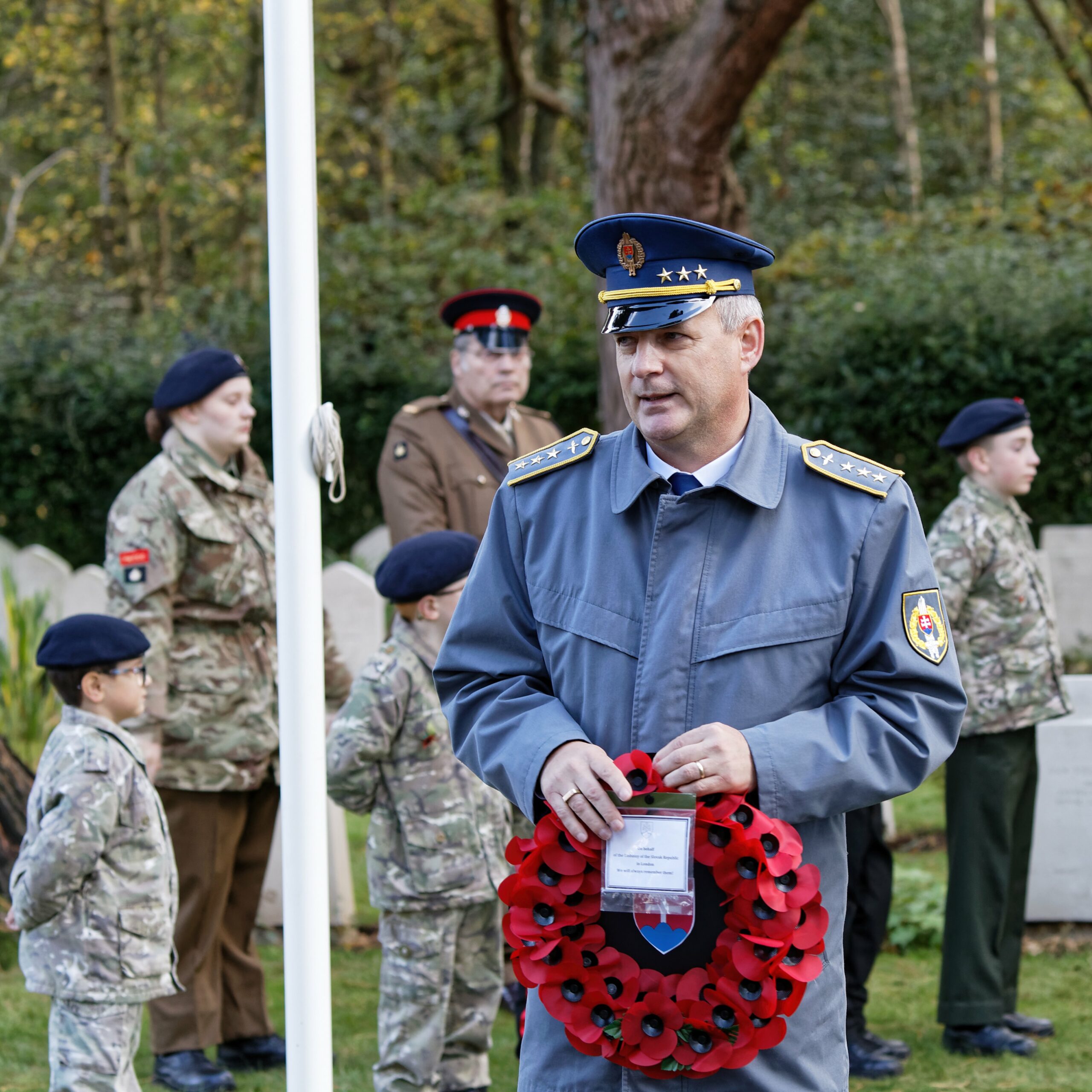 Brookwood Memorial Service - Tree of peace / Strom pokoja
