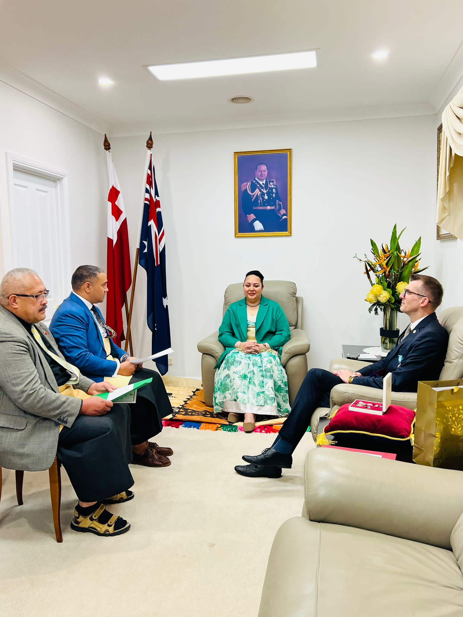 HRH Princess Lātūfuipeka Tukuʻaho awarded the Servare et Manere high ...