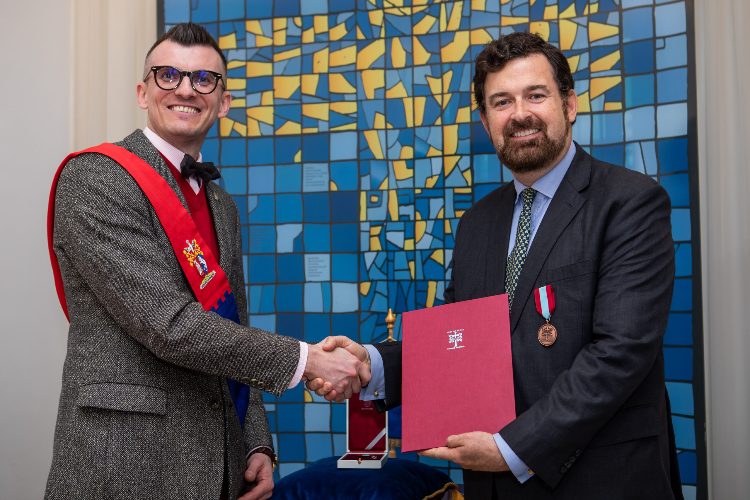 The Memorial Medal of the Tree of Peace was awarded to Mr Anthony ...